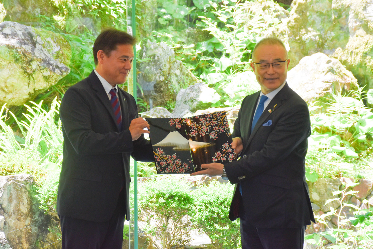 荒川電工㈱、明徳義塾中学校・高等学校、㈱技研製作所へ視察 - JATIC | 一般財団法人 日本先端技術国際インフラ協力機構