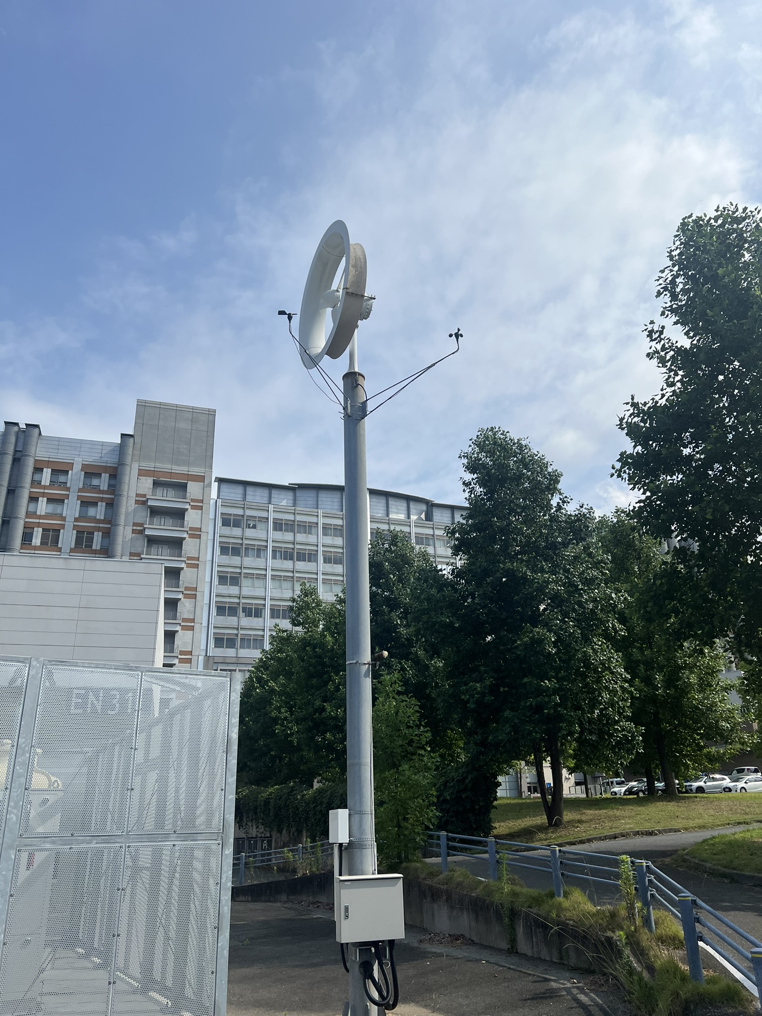 JATICの視察 : 九州大学農業研究科、風力発電機の訪問 - JATIC | 一般財団法人 日本先端技術国際インフラ協力機構