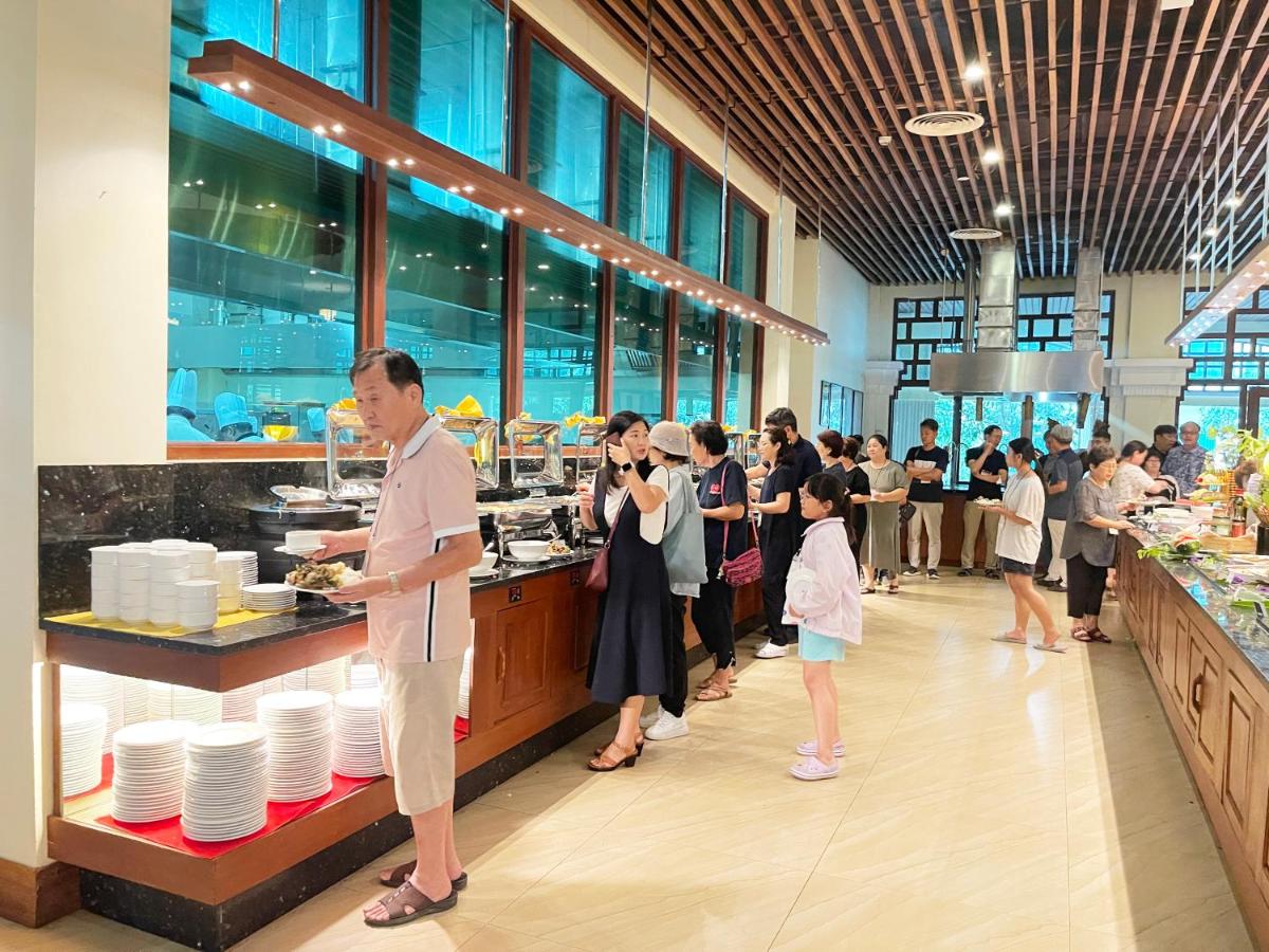 世界エイズデー 2024 カンボジアチャリティーイベントツアー開催 - JATIC | 一般財団法人 日本先端技術国際インフラ協力機構