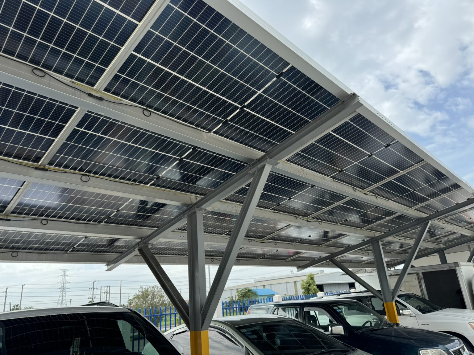 カンボジアにおける太陽光発電事業の未来を探る訪問記 - JATIC | 一般財団法人 日本先端技術国際インフラ協力機構