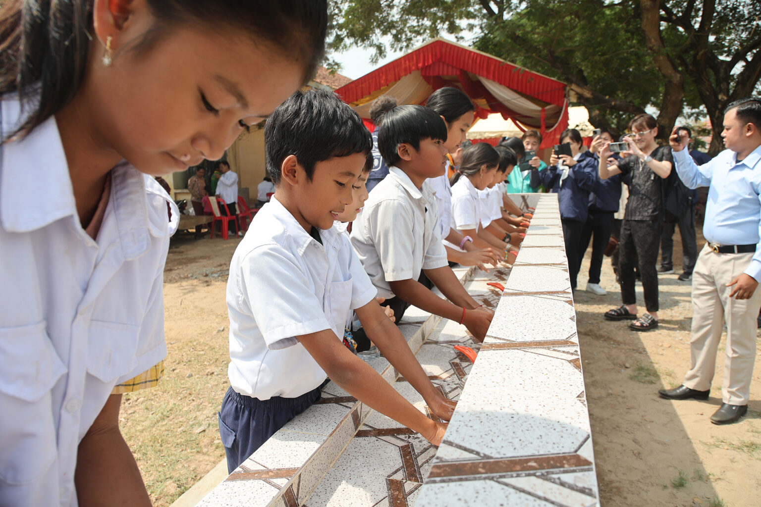 Somraong Andaet 小学校に井戸、手洗い場を寄贈 - JATIC | 一般財団法人 日本先端技術国際インフラ協力機構